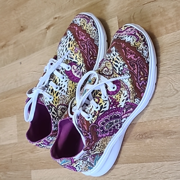Vans | Shoes | Vans Paisley Pattern Sneakers Sz 75 | Poshmark